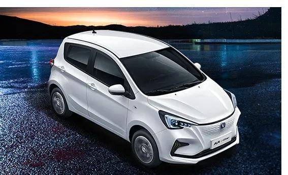 奔奔E-Star/零跑T03/新宝骏E300等，微型电动车买谁好？_搜狐汽车_搜狐网