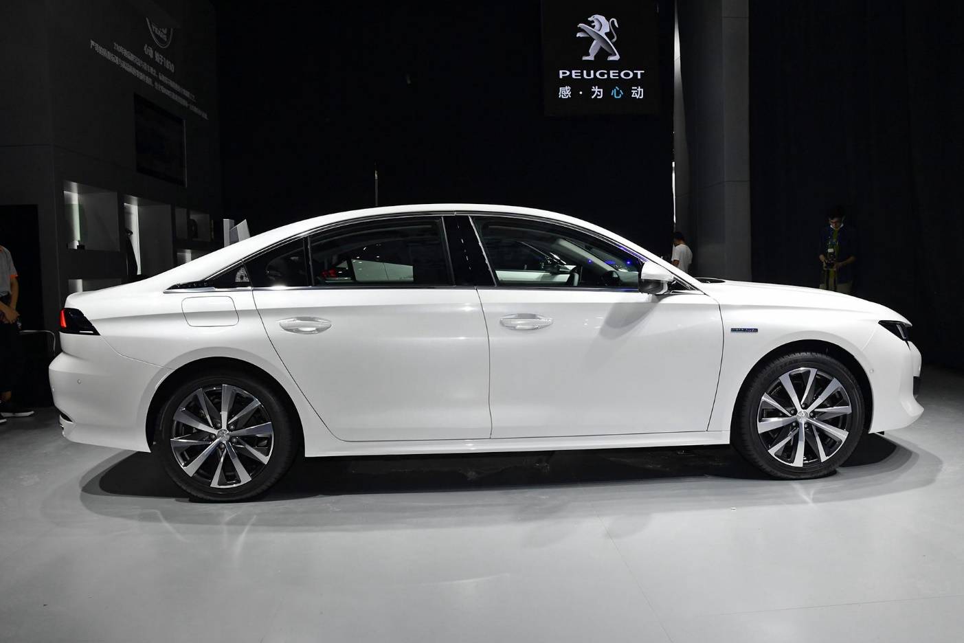 马力比高尔夫GTI都高！标致508L PHEV值不值得买_搜狐汽车_搜狐网