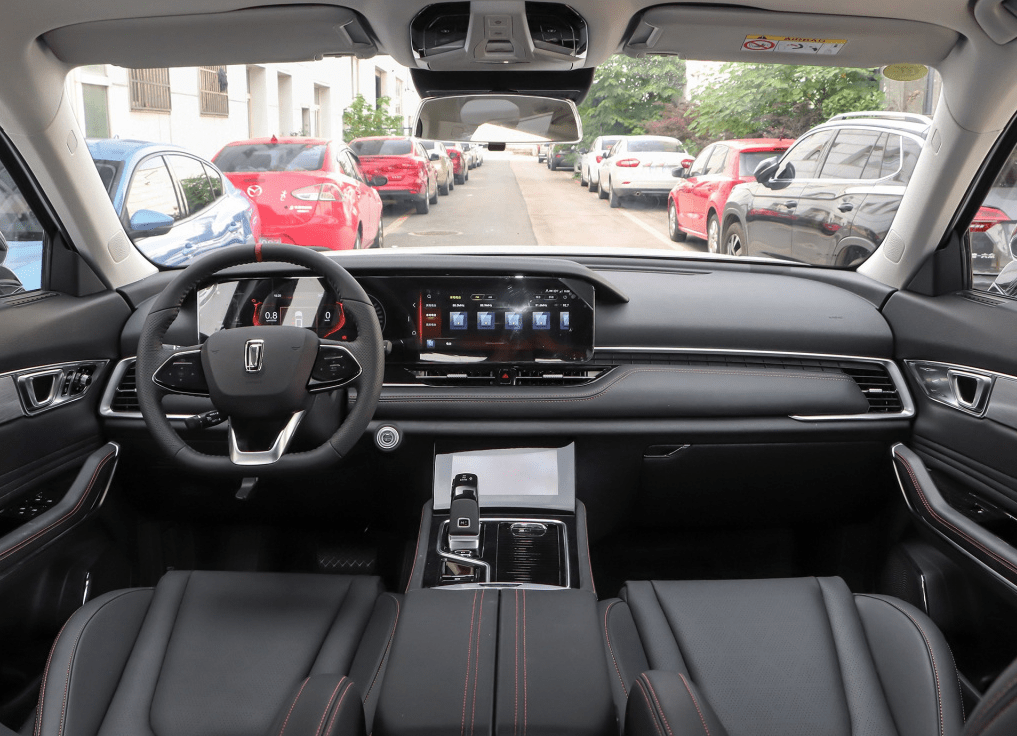 14.99万起的奔腾T99，轴距2870mm，2.0T动力_搜狐汽车_搜狐网