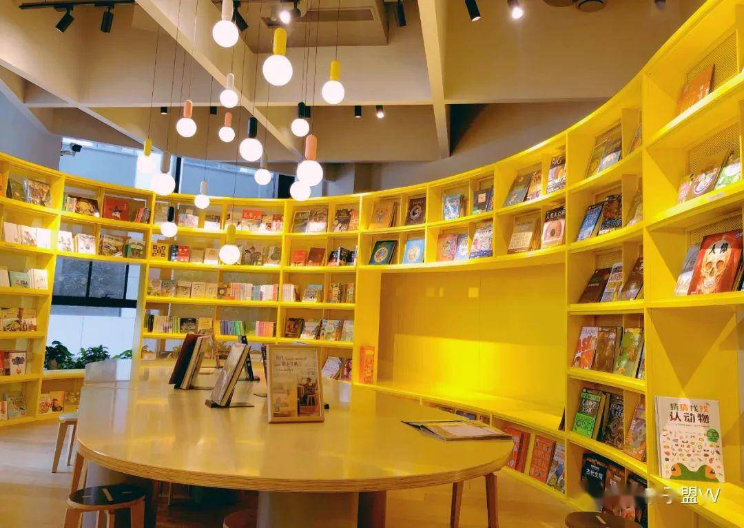 实探！Ins风、童趣阅读区、原版外文书籍…带你体验藏身龙湖里的郑州“Zui美书店”-搜狐大视野-搜狐新闻