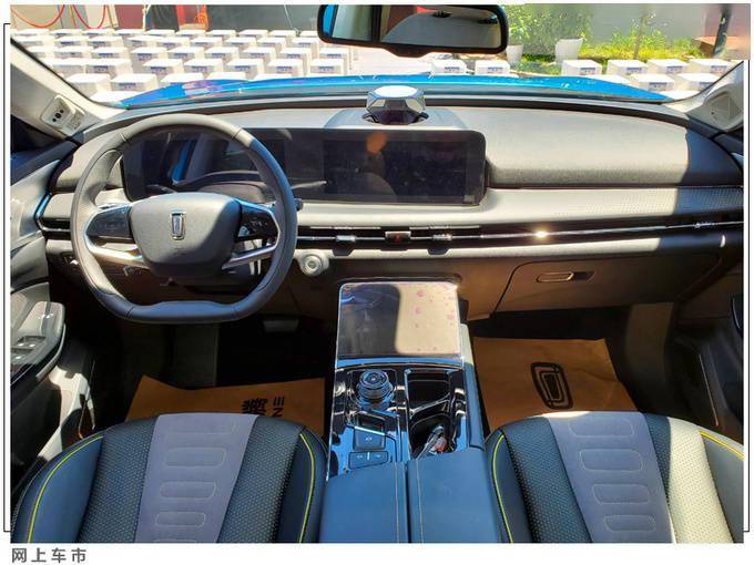 奔腾纯电SUV E01开启预订 内饰酷似奔驰/续航450km_搜狐汽车_搜狐网