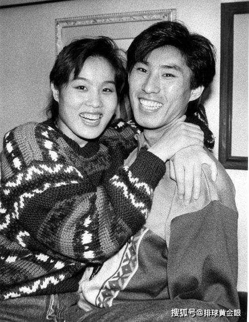 国乒女将跨国婚礼全程直播，第一夫人亲自接亲，堪称乒坛第一人_焦志敏