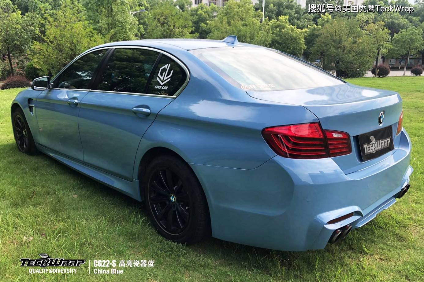 秃鹰TeckWrap汽车车身改色贴进口膜｜CG22-S高亮瓷器蓝，超配宝马的蓝天白云_搜狐汽车_搜狐网