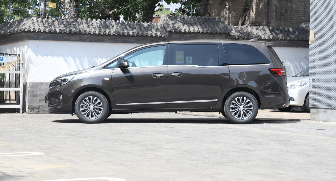 别克GL8 2020款 陆上公务舱 652T 豪华型 特价出-搜狐大视野-搜狐新闻