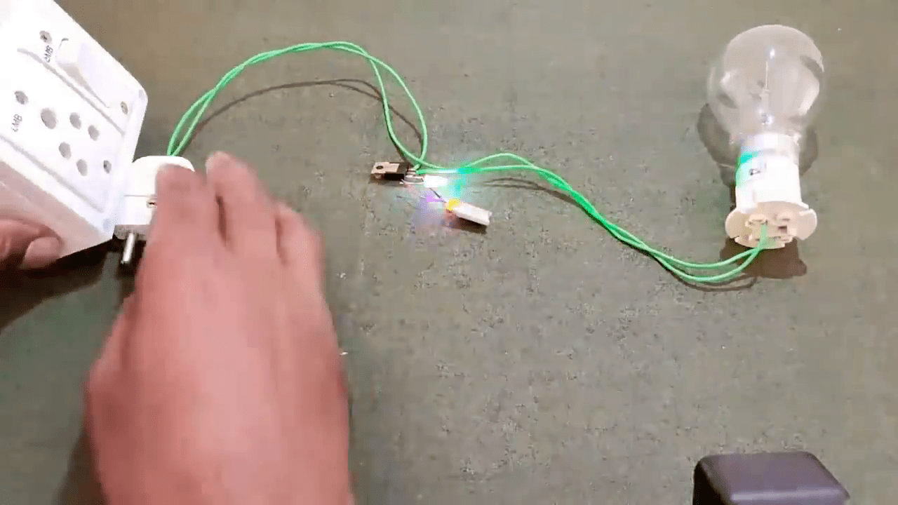 带有Bc547晶体管，RGB LED，光电二极管的前5名电子项目-EDA365