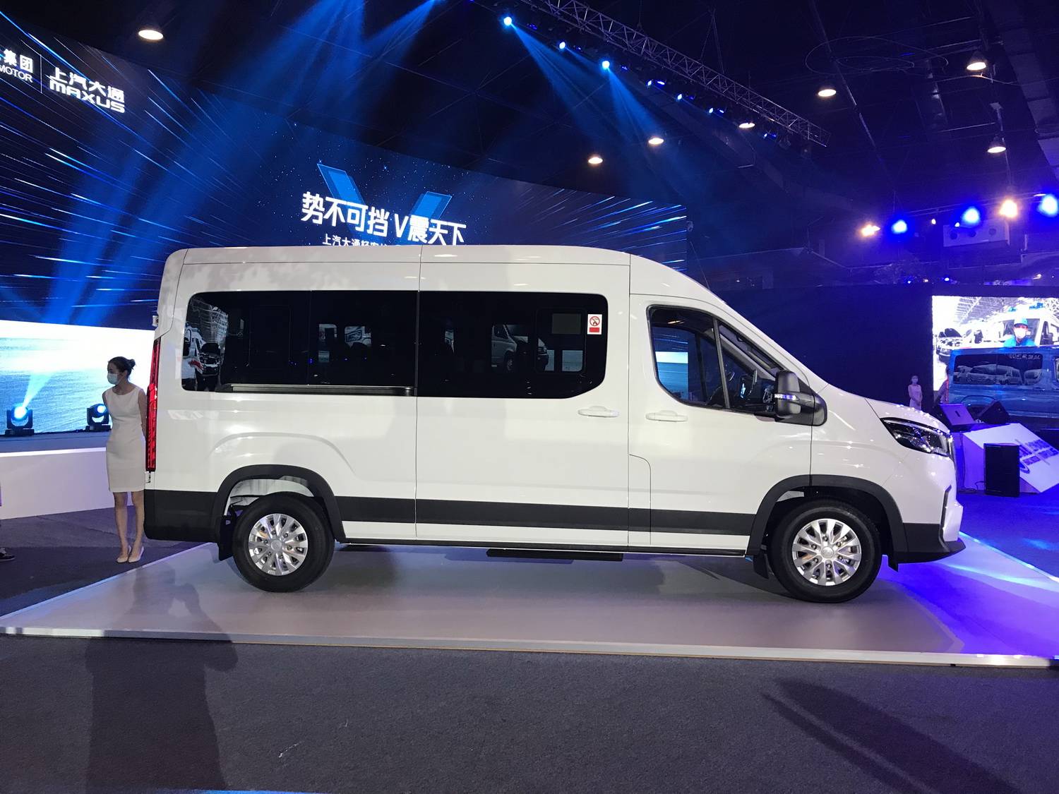 售10.28万起 上汽大通MAXUS EV90等四款新车正式上市_搜狐汽车_搜狐网