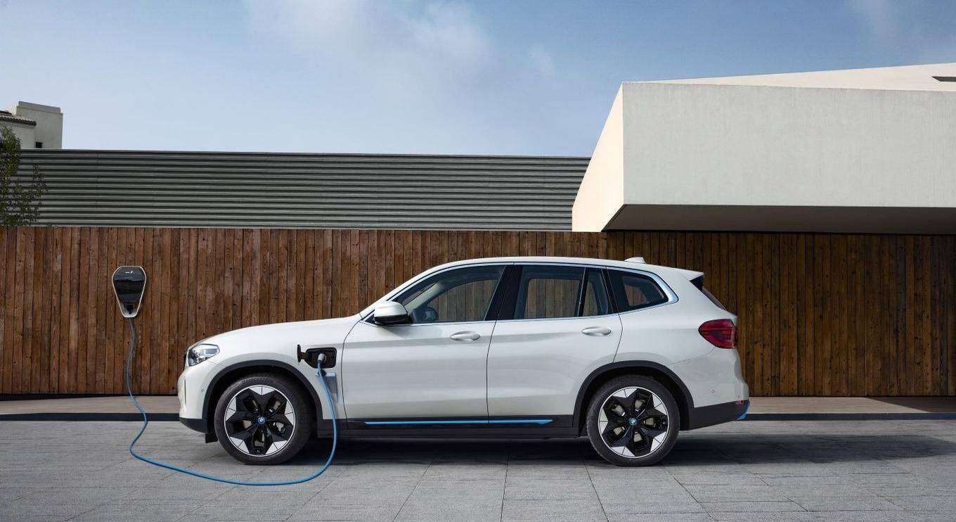 BMW iX3 / 500公里续航，搭载第五代BMW eDrive电驱技术_搜狐汽车_搜狐网