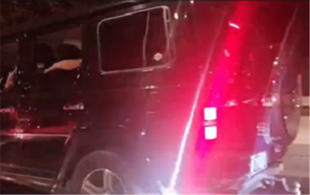 又有北汽BJ80改G63，尾标还是“B”，车价不到30万，上街难识别-搜狐大视野-搜狐新闻