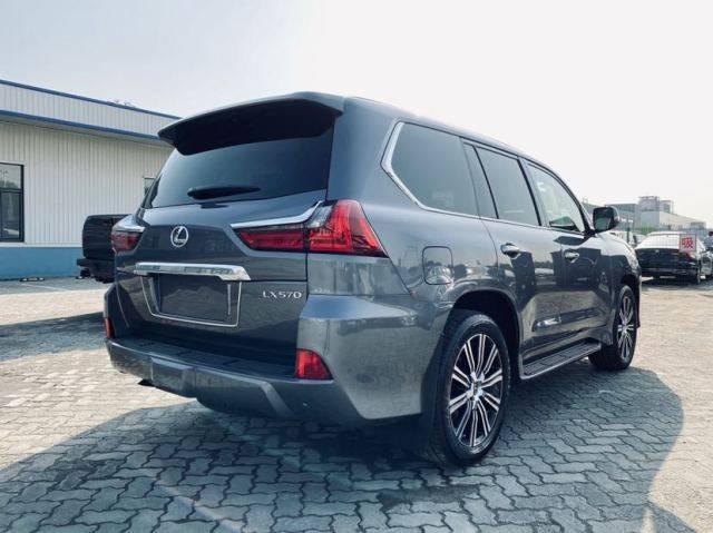 20款雷克萨斯LX570性能升级 硬派越野八座_搜狐汽车_搜狐网