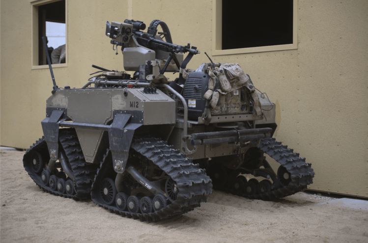 正在测试的美国陆军多用途无人战术运输车_尤马