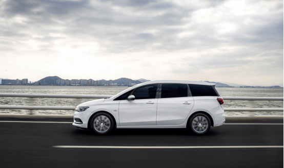 年轻奶爸的不油腻之选，试驾2021款别克GL6_搜狐汽车_搜狐网