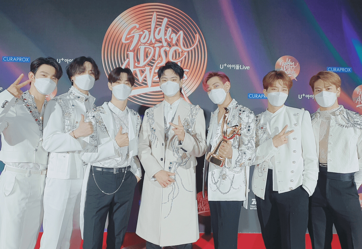 GOT7全员不与JYP续约，最后的合体舞台，七个人在舞台上嗨了！_金有谦