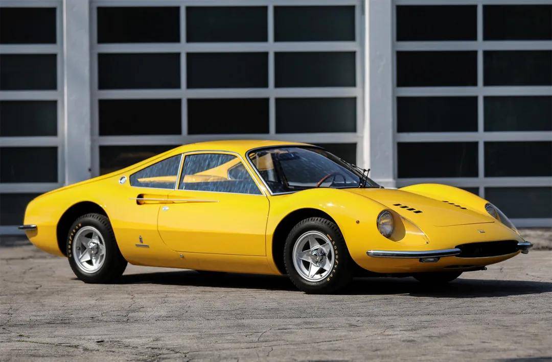 唯一不是“跃马”车标的法拉利，但却是入门级跑车的开端，聊聊Dino“迪诺”_搜狐汽车_搜狐网