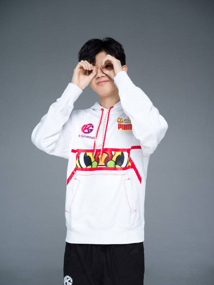 2021年王者荣耀春季赛 佛山GK定妆照-搜狐大视野-搜狐新闻