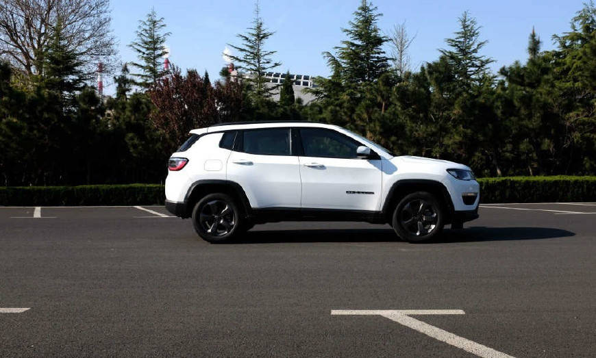 JEEP新车配9AT加4驱，15万，比途昂厚道_搜狐汽车_搜狐网