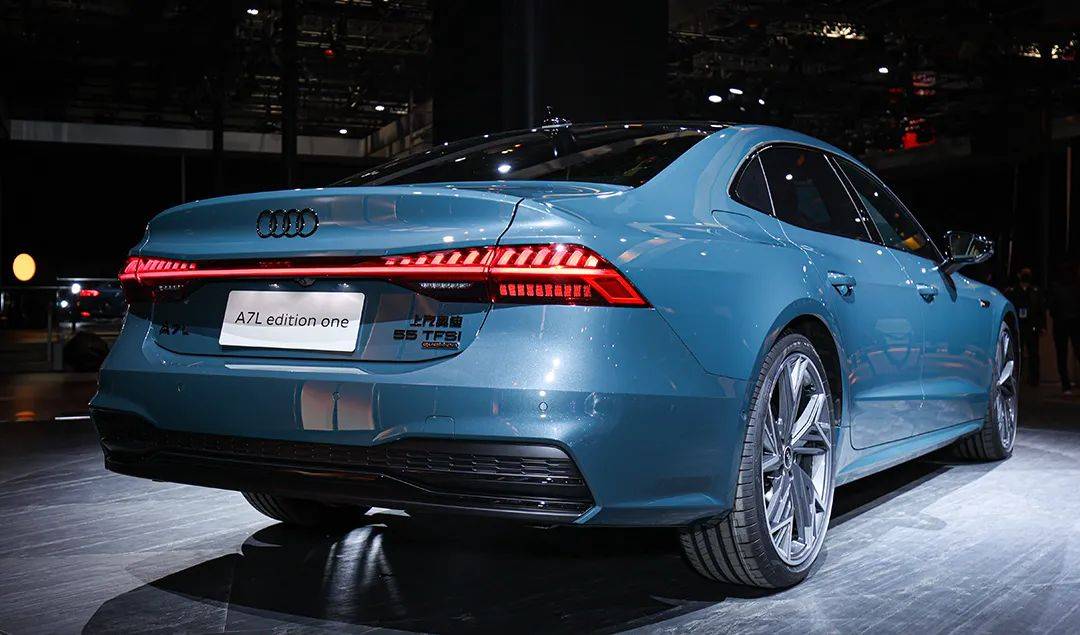 上汽奥迪A7L不像A7像A8，豪华程度直让A6羡慕_搜狐汽车_搜狐网