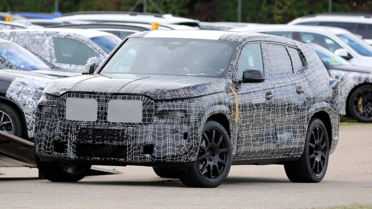 宝马X8谍照曝光：大鼻孔＋4.4T V8插混，或年底上市_搜狐汽车_搜狐网