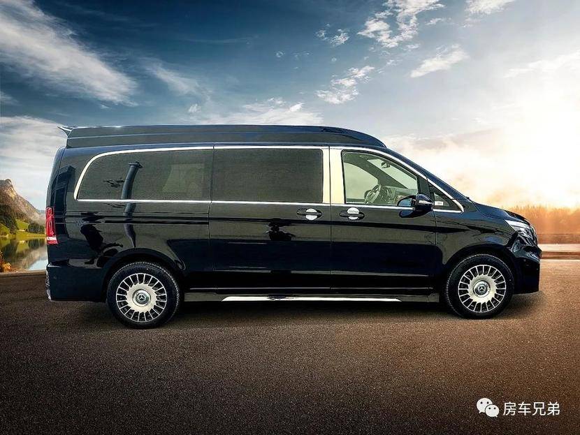 奔驰V260L星际雅宝版，与众不同的格栅，六叶草带来好运_搜狐汽车_搜狐网