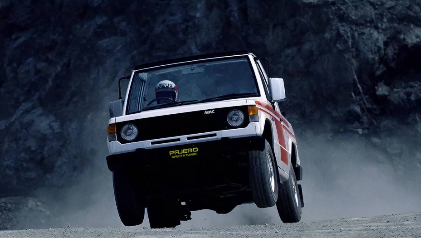 一代枭雄!三菱帕杰罗V93 V97改装HKS机械增压，山猫发力，诠释动力_搜狐汽车_搜狐网