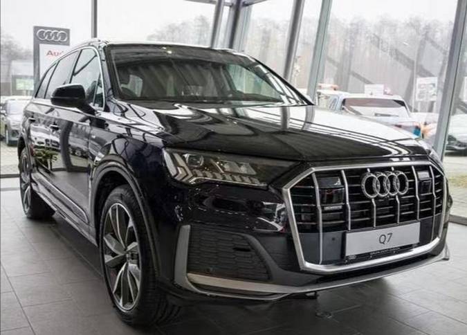 升级版奥迪Q7实拍！标配2.0T引擎+8AT，动力媲美新款奔驰GLE_搜狐汽车_搜狐网