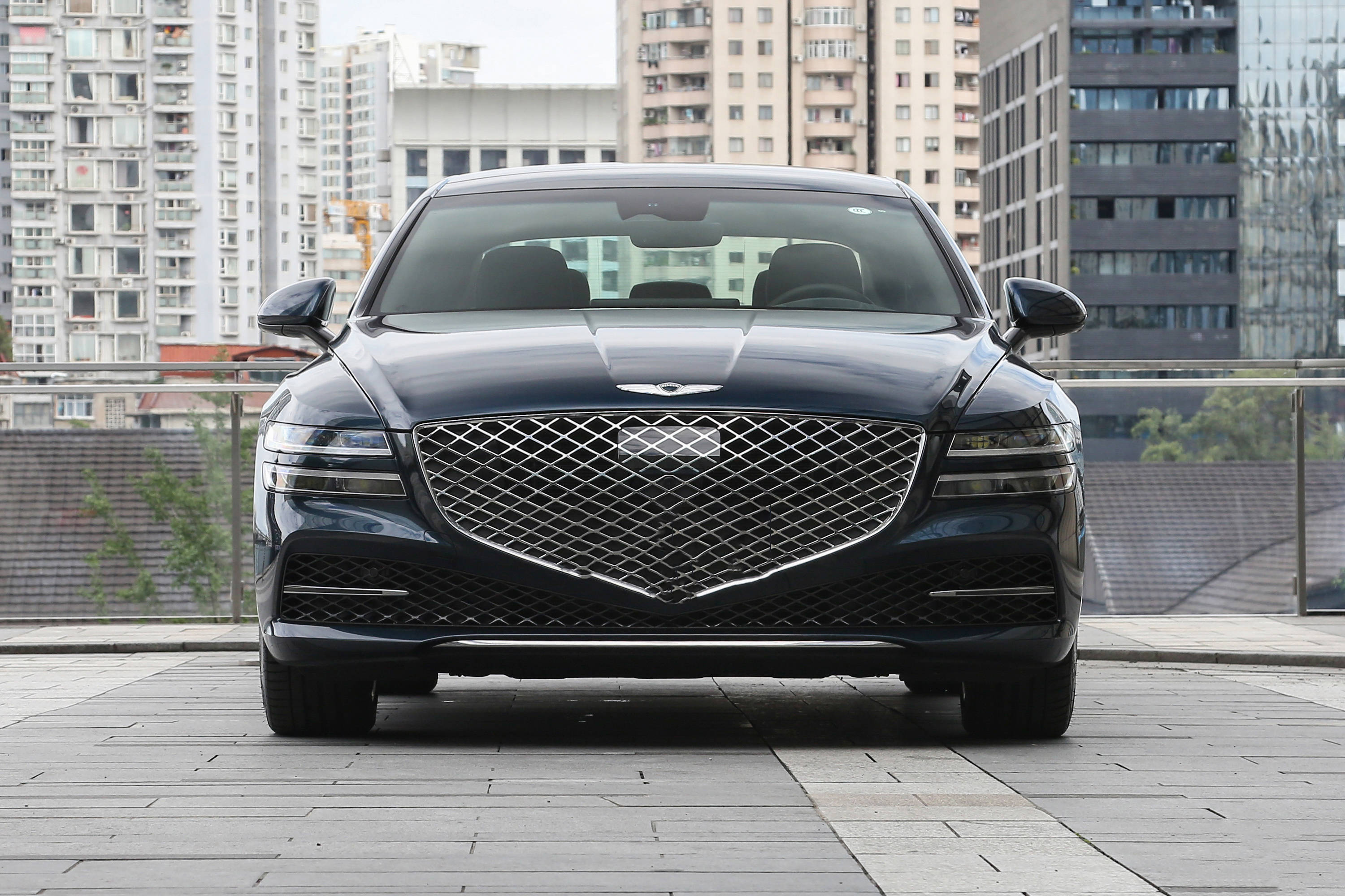 捷尼赛思G80上市，定位中大型，纵置2.5T+8AT高级动力_搜狐汽车_搜狐网