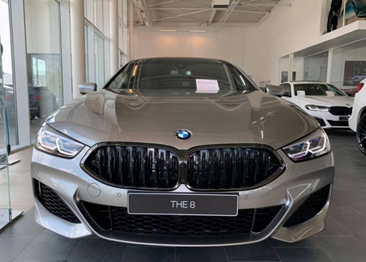 宽体车身+无框车门+四排气，4.4T+8AT，还看啥奥迪A7_搜狐汽车_搜狐网