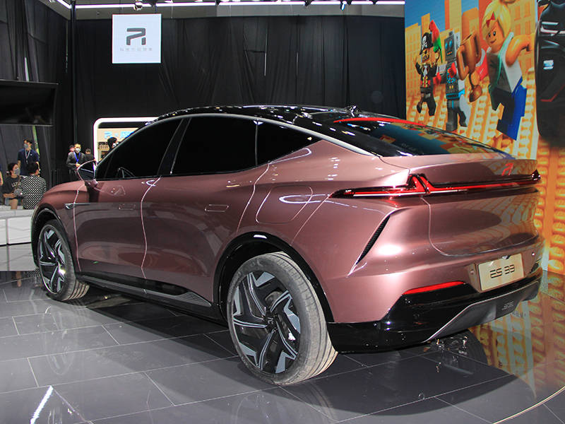 2021成都车展 定位中大型SUV R汽车ES33量产版实拍_搜狐汽车_搜狐网