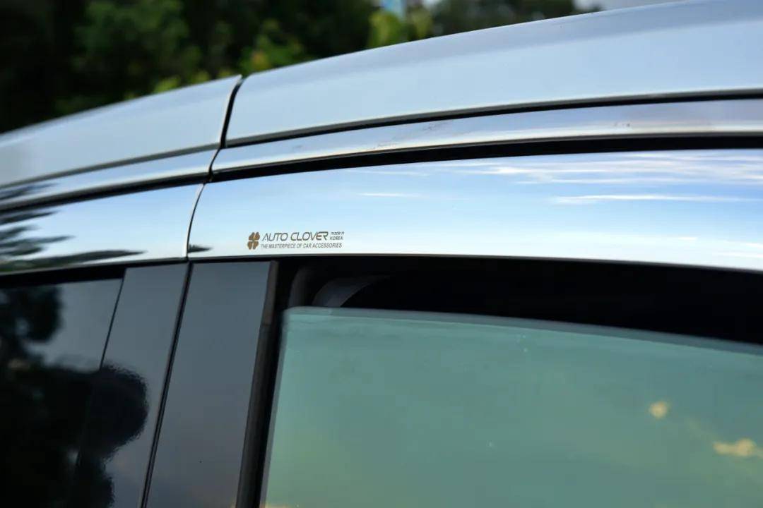 别克·GL8653T2020款搭配六片装奥克福铂金电镀雨挡_搜狐汽车_搜狐网