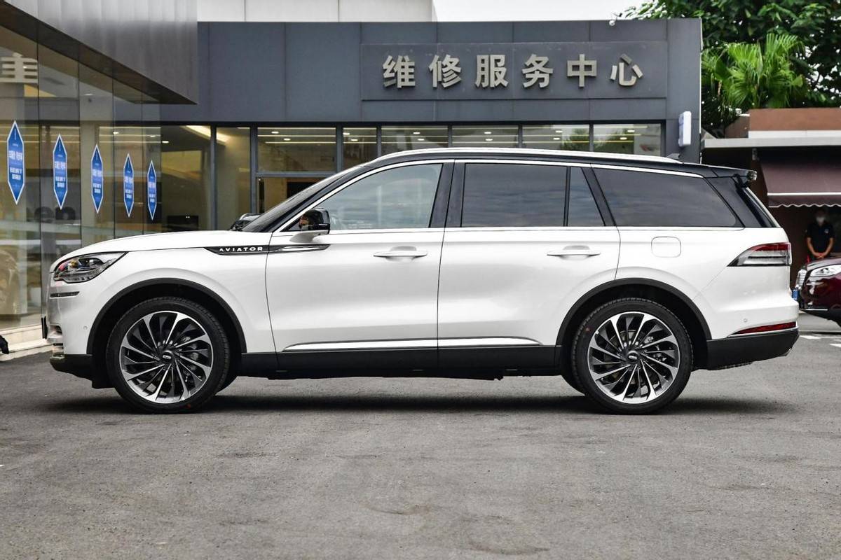 标配3.0T V6+10AT，能吃92“粗粮”，比X5、Q7更贵气，林肯飞行家_搜狐汽车_搜狐网