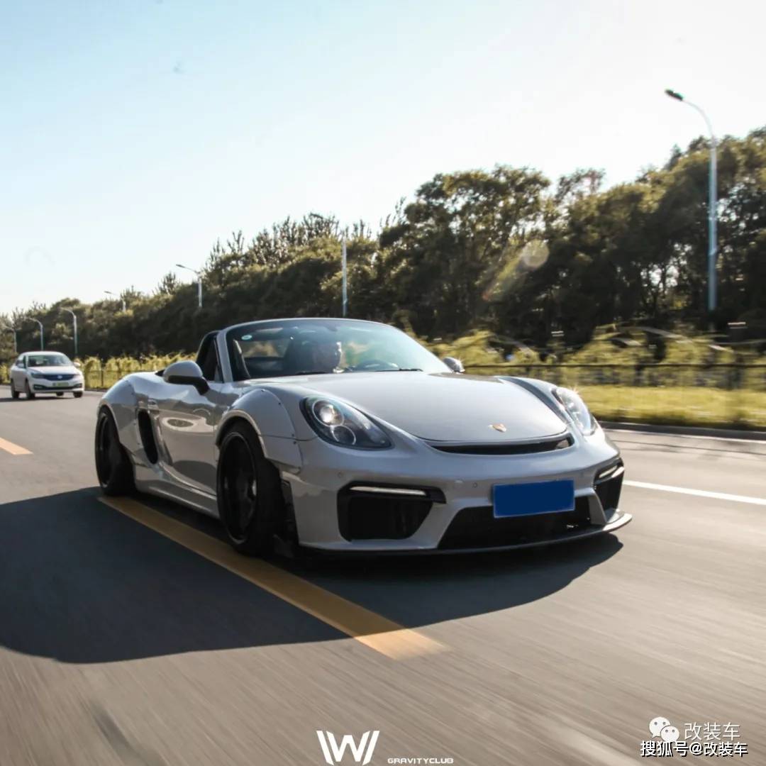 这台保时捷981 Boxster为何那么像718 GT4？坚持移植就不会过时_搜狐汽车_搜狐网