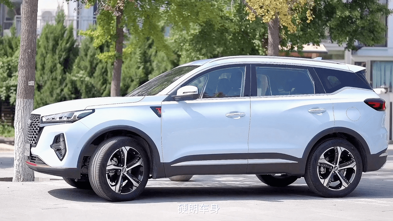 瑞虎7 PLUS对比第二代长安CS55PLUS 硬杠硬（1外观）_搜狐汽车_搜狐网