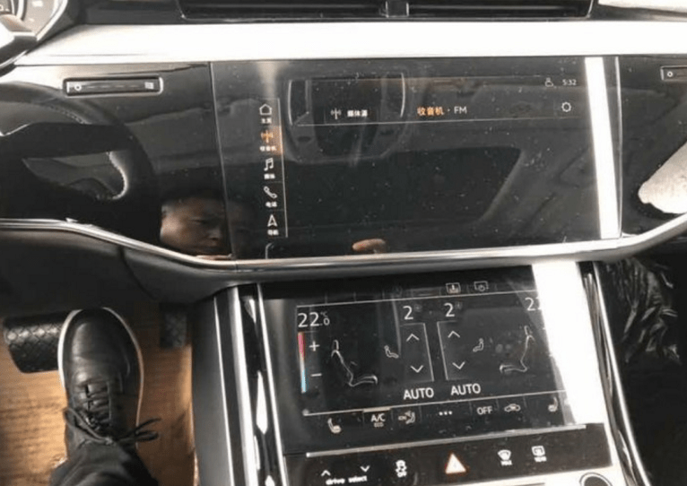 四川老板花112万元买辆新款奥迪A8L，妻子：不如买辆奔驰S400_搜狐汽车_搜狐网