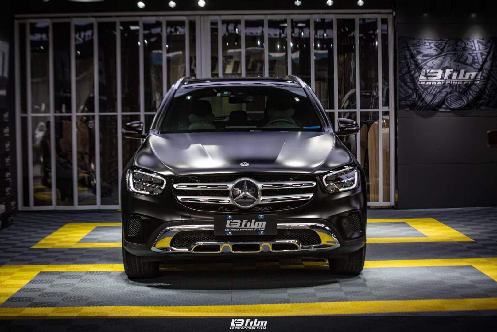 奔驰-GLC全车LBFILM改色膜电光金属黑_搜狐汽车_搜狐网