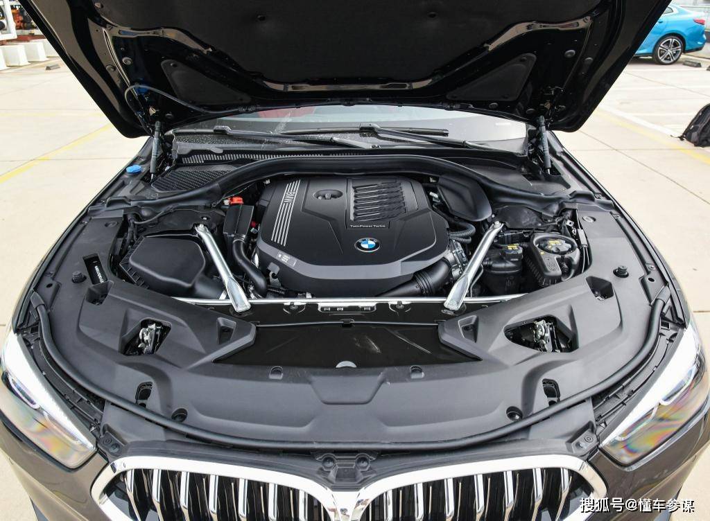 低配落地就够一辆M2C，B58发动机宝马8系值得买吗？_搜狐汽车_搜狐网