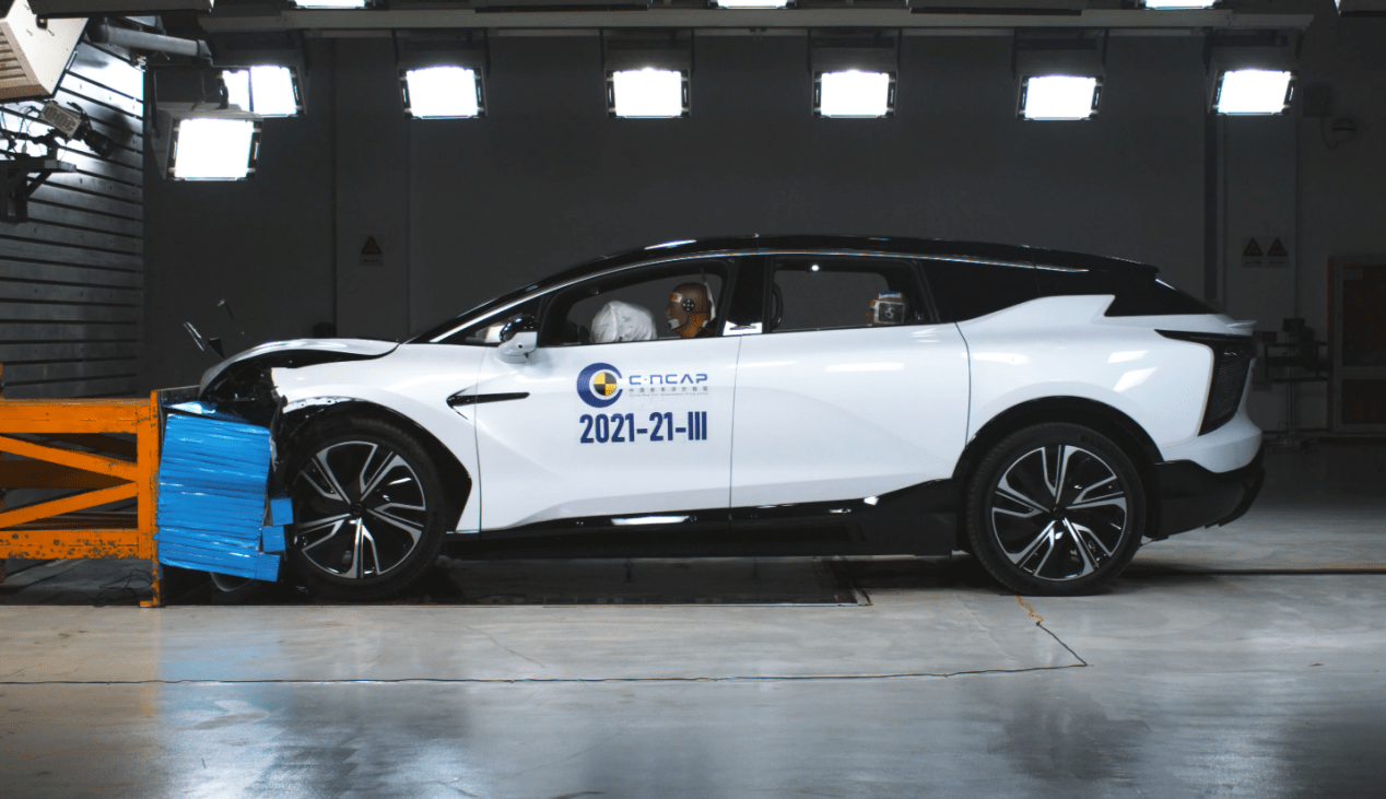 高合HiPhi X挑战C-NCAP碰撞测试，过程很短却值得细品_搜狐汽车_搜狐网