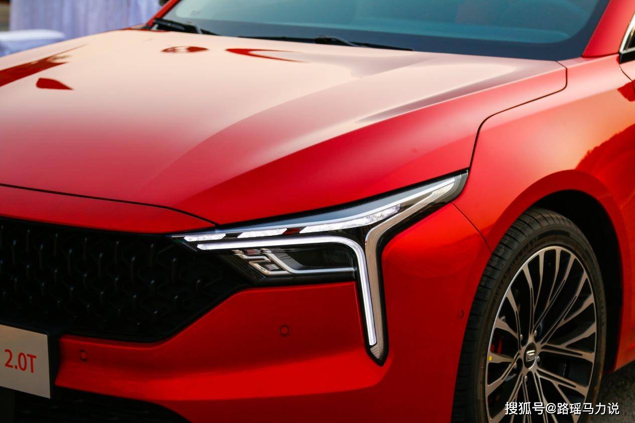 国民家轿动力升级 奔腾B70 2.0T上市 售13.59万元起_搜狐汽车_搜狐网