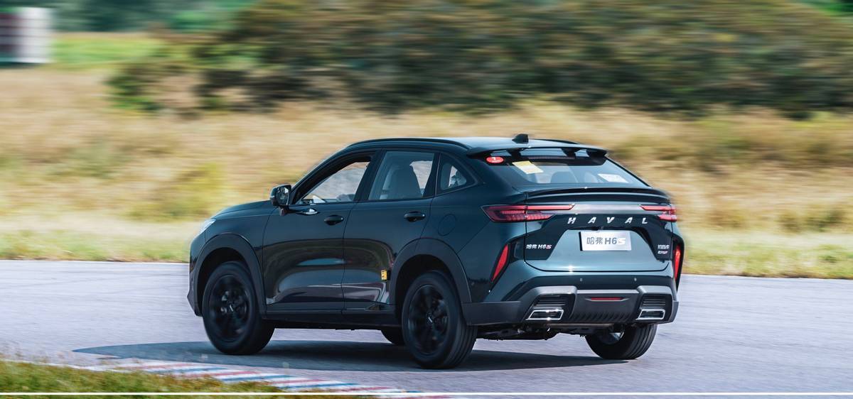 13.89-16.49万元，售价务实的哈弗H6S能延续神车的表现吗？_搜狐汽车_搜狐网