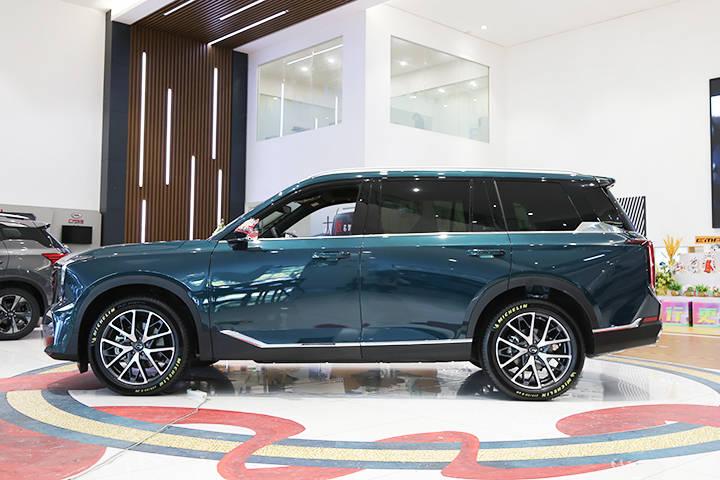 颜值与实力并存，全新第二代GS8到店实拍_搜狐汽车_搜狐网