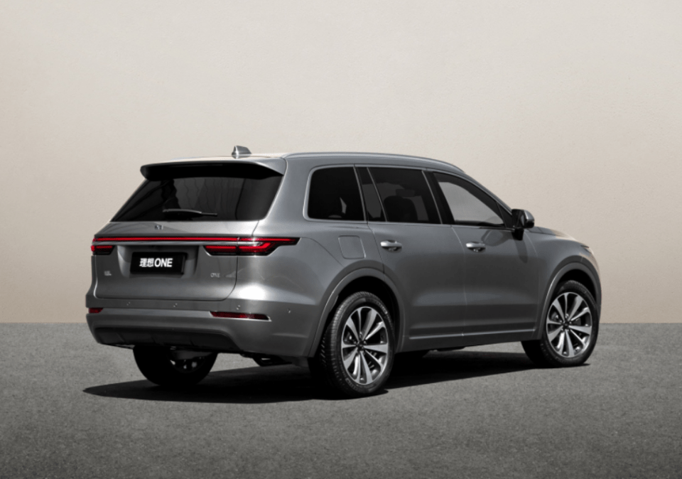 价格差不多，都能上绿牌，领克09 PHEV和理想ONE你选谁？_搜狐汽车_搜狐网