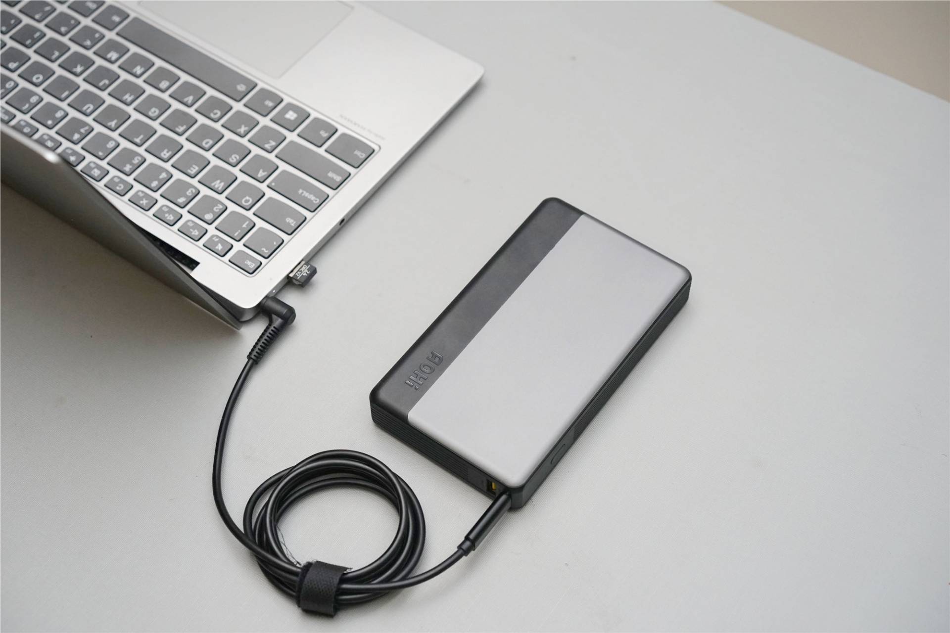 30000mAh超大容量+100W双向快充：MAGCUBE P30移动电源评测_充电_产品_支持