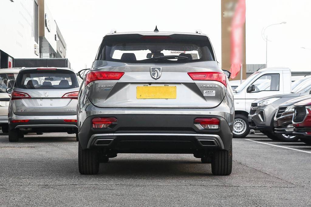 国产高颜值SUV，轴距2750mm，配1.5T+CVT动力，带你看宝骏530_搜狐汽车_搜狐网