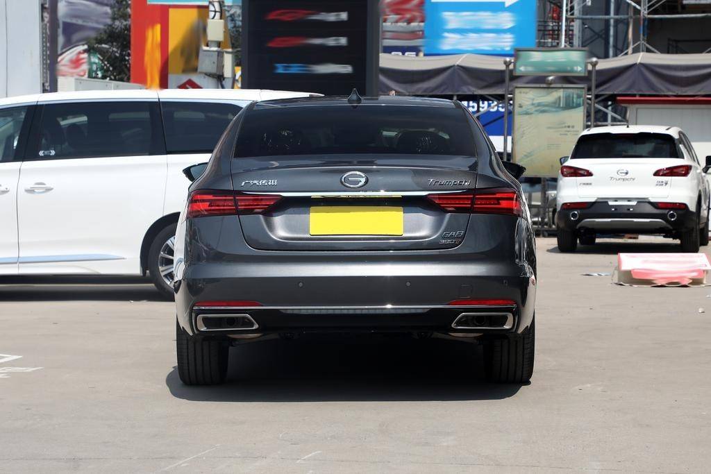 搭2.0T可爆252马力，车长超5米，15.68万起售，传祺GA8能买吗？_搜狐汽车_搜狐网