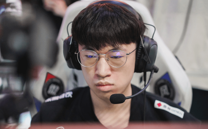 腿哥真的太温柔了！957给新赛季LPL队伍评级，WE获得S-_阵容_选手_实力