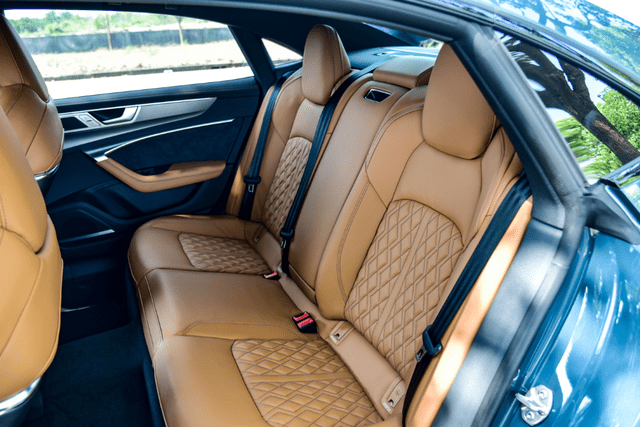 买奥迪A6L的再等等，40万可能够买一台245马力的A7L，这不香吗？_搜狐汽车_搜狐网