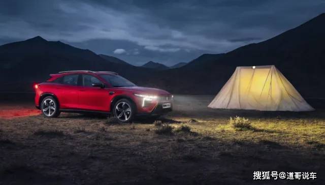 预售11.09万起 “新国潮轿跑SUV”奔腾B70S能否打动年轻人的心？_搜狐汽车_搜狐网