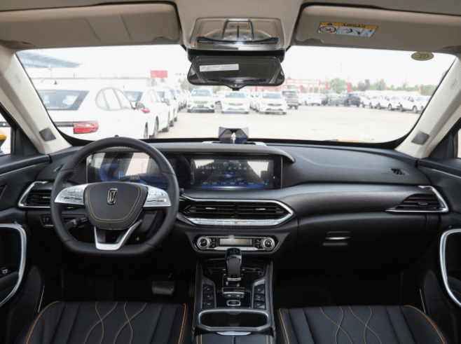 配置全，空间大，颜值高，奔腾T77你爱了吗？_搜狐汽车_搜狐网