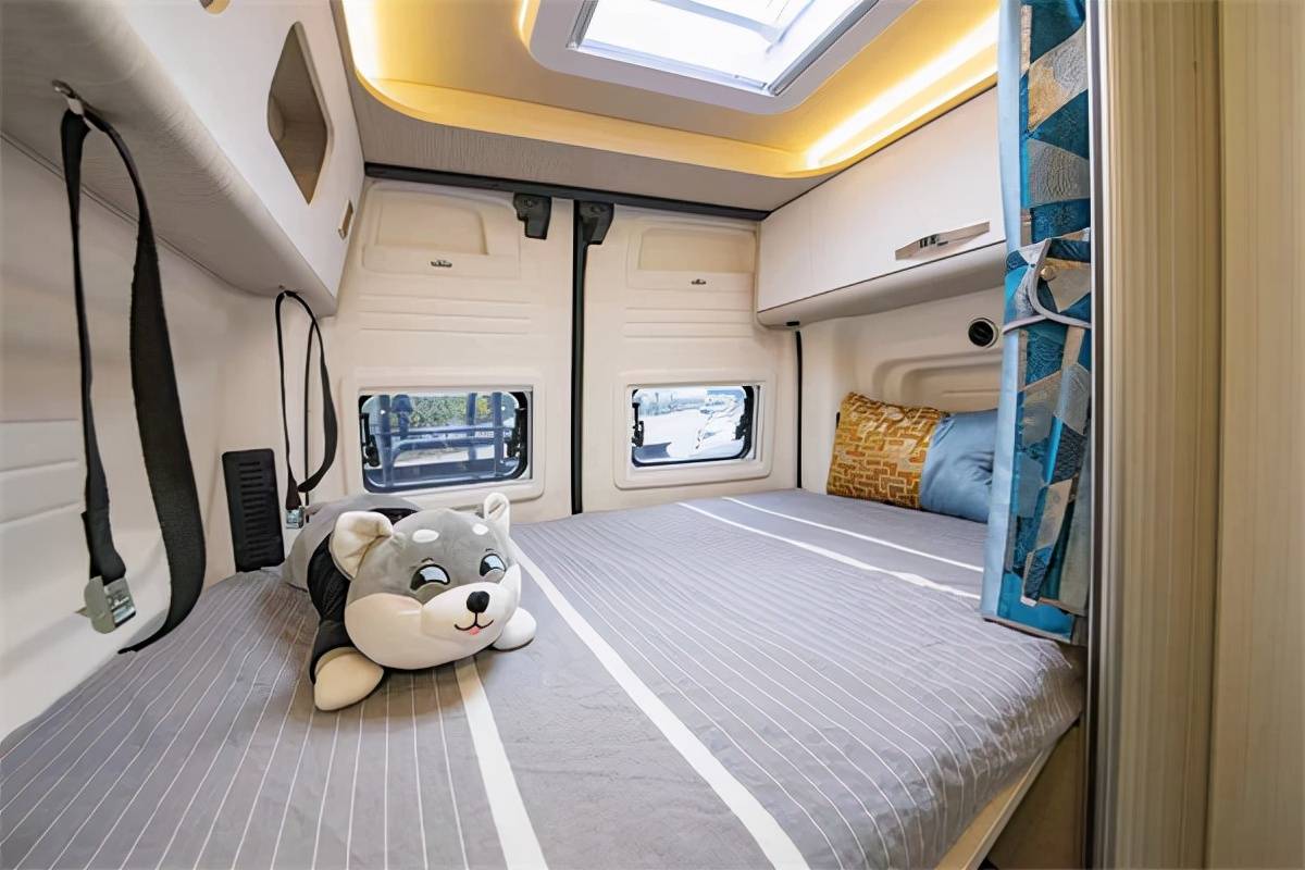 2022款瑞弗启界R500穿越版，福特新全顺V362打造精致旅居车_搜狐汽车_搜狐网