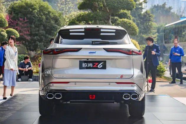 10多万有2.0T+8AT 欧尚Z6全面解析 星越L对手来了_搜狐汽车_搜狐网