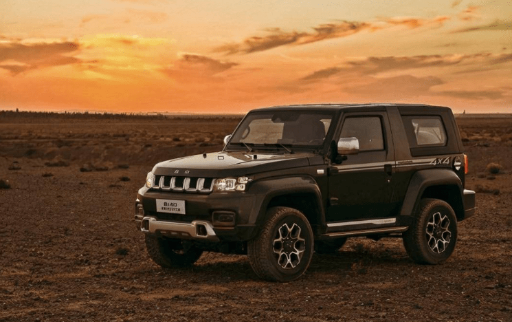 自主越野大战打响！售价比坦克500便宜十多万，BJ60真香？_搜狐汽车_搜狐网