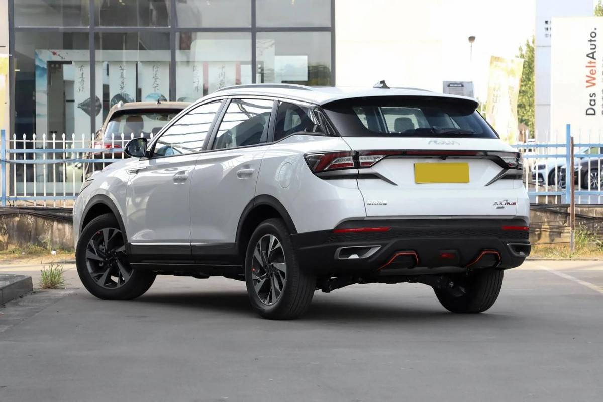 带你看东风风神AX7马赫版，1.5T坐拥190马力，颜值、配置也在线_搜狐汽车_搜狐网